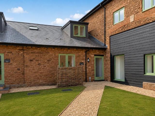 2 bedroom property for sale