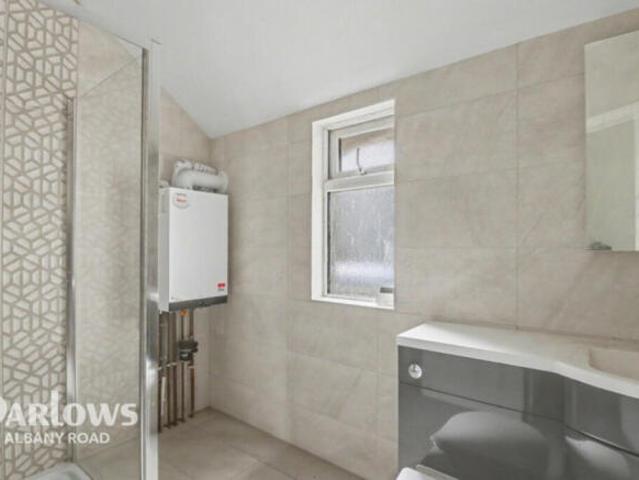 2 bedroom property for sale in Crwys Road, CARDIFF, CF24