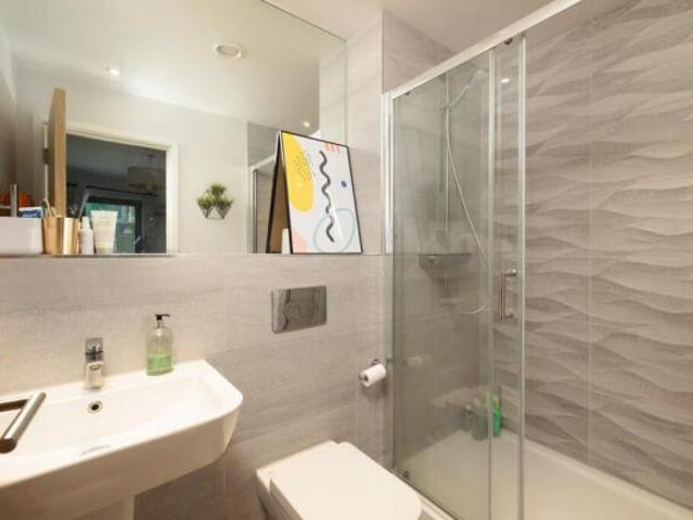 2 bedroom property for sale in Abel Yard, Harbourside, BS1