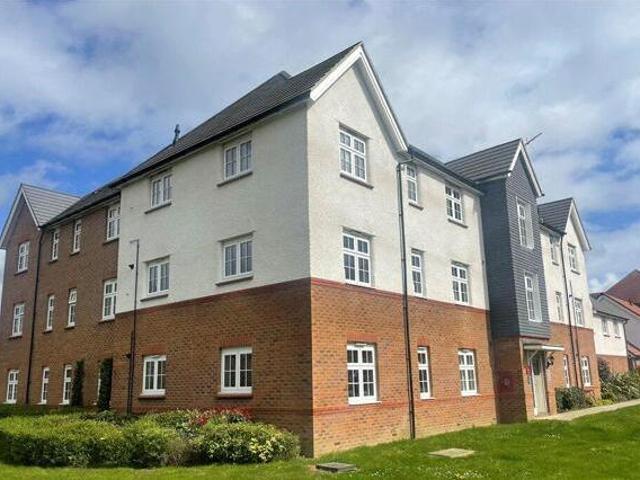 2 Bedroom Property For Sale In Arborfield Green