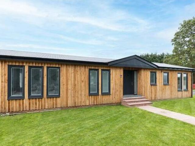 2 Bedroom Property For Sale In Blairgowrie Road, Myreriggs