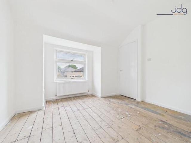 2 bedroom property for sale in Granville Road, Lancaster | Move In Ready Home with Further Potential, LA1