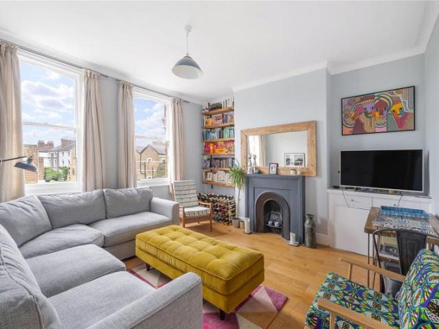 2 bedroom property for sale in Dulwich Road, London, SE24 Gu.