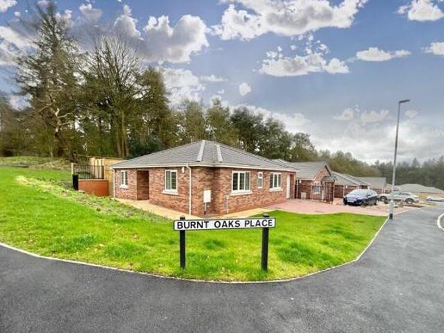 2 Bedroom Property For Sale In Loggerheads