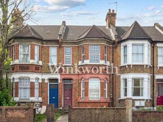 2 Bedroom Property For Sale In London