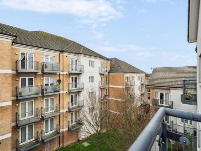 2 bedroom property for sale in Ley Farm Close, Watford, WD25