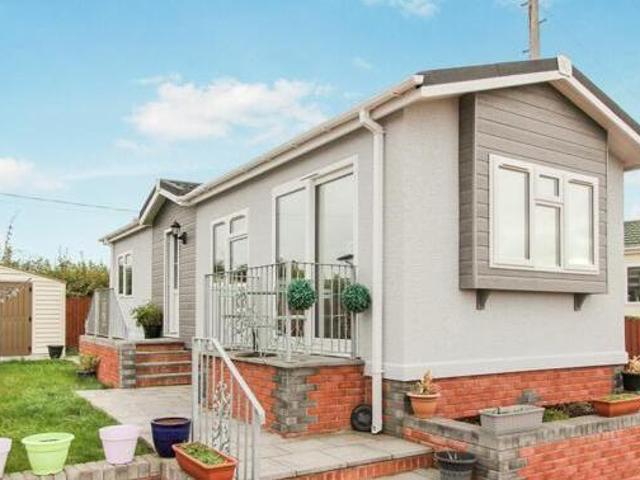 2 Bedroom Property For Sale In St. Athan