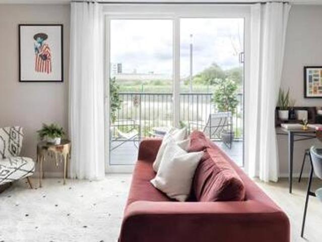 2 Bedroom Property For Sale In Poplar, Leven Road