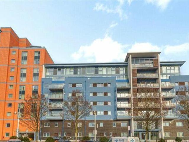 2 Bedroom Property For Sale In Portsmouth