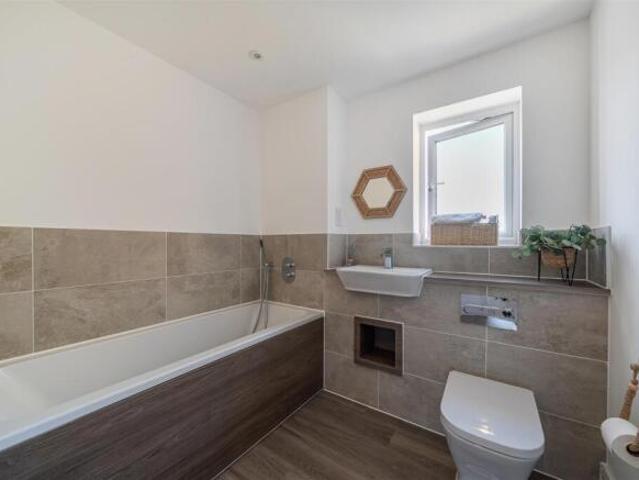 2 bedroom property for sale in Rosewood, Langley, Maidstone, ME17
