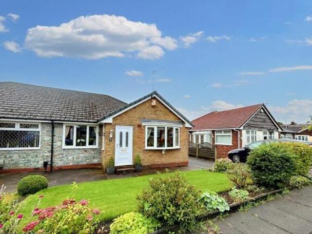 2 Bedroom Property For Sale In Worsley