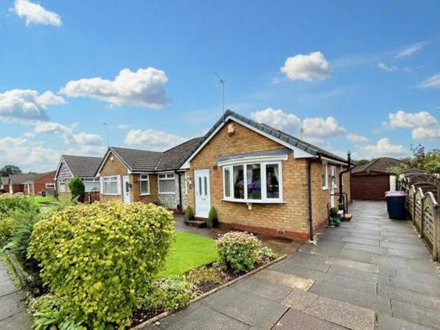 2 Bedroom Property For Sale In Worsley