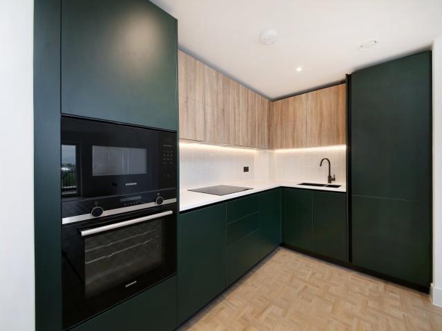 2 bedroom property in 3 Monarch Square, SW11 £3,500 pcm | Chestertons