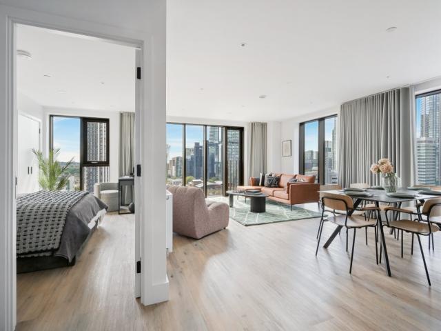 2 bedroom property in Charter Street, Canary Wharf, E22 £3,632 pcm | Chestertons
