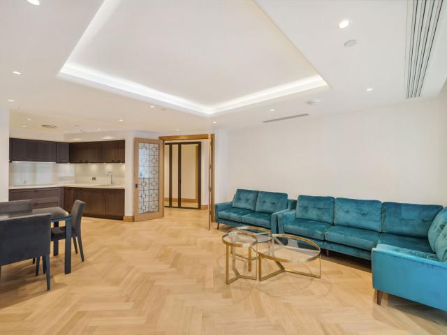 2 bedroom property in Abell House, 31 John Islip Street, Westminster, London, SW1P £6,933 pcm | Chestertons
