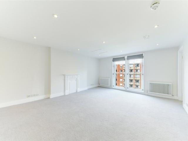 2 bedroom property in Bedford Place, London, WC1B £3,878 pcm | Chestertons