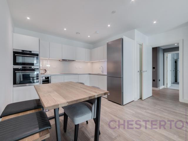 2 bedroom property in Distel Apartments, 19 Telegraph Avenue, London, SE10 £2,550 pcm | Chestertons