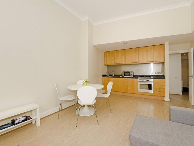 2 bedroom property in Endell Street, Covent Garden, London, WC2H £3,400 pcm | Chestertons