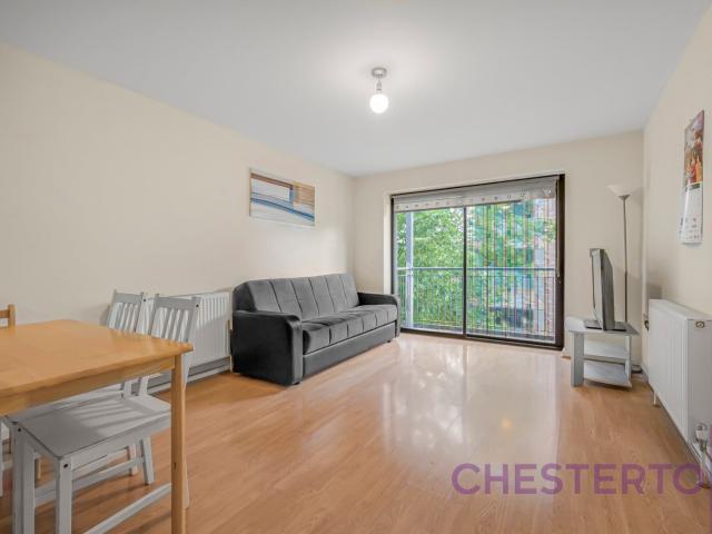 2 bedroom property in Julius House, Blair Street, London, E14 £1,900 pcm | Chestertons