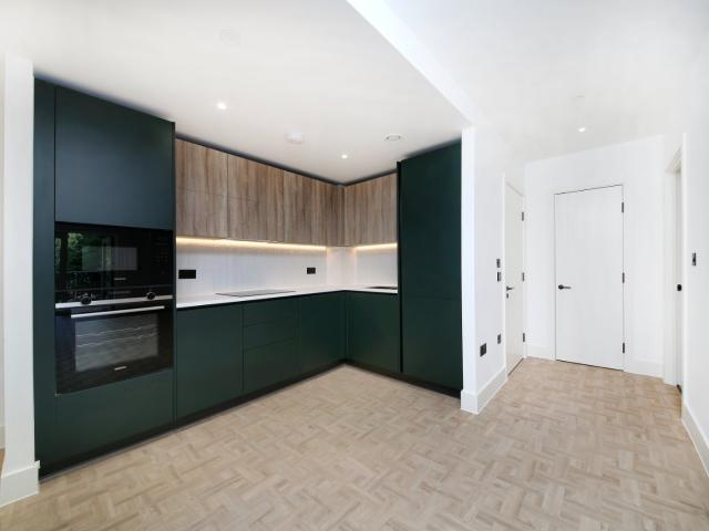 2 bedroom property in Monarch Square, London, SW11 £3,600 pcm | Chestertons