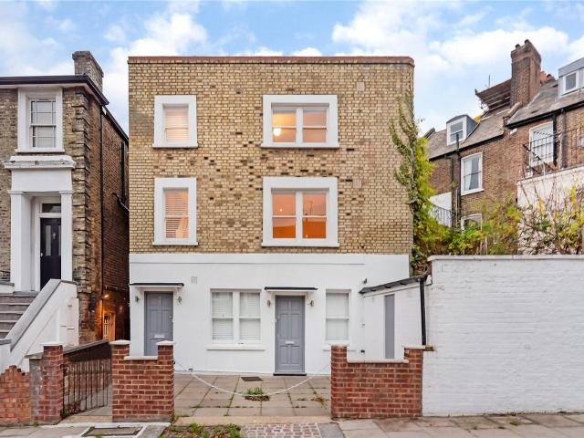 2 bedroom property in Marquis Road, Camden, London, NW1 £2,750 pcm | Chestertons
