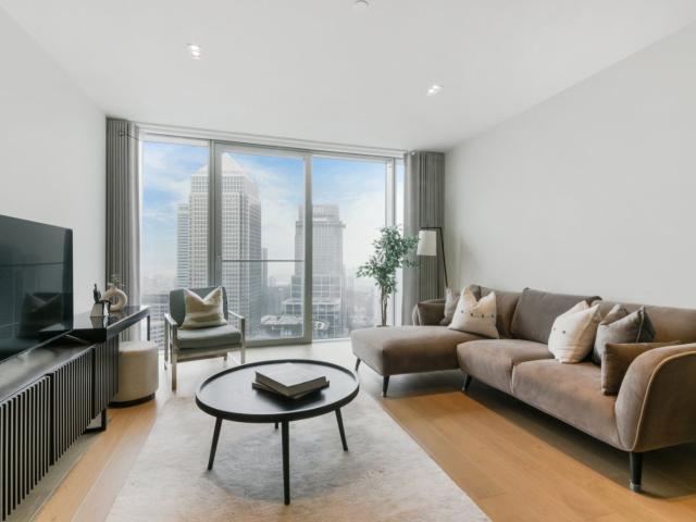 2 bedroom property in Newfoundland Place Vertus, London, E14 £3,707 pcm | Chestertons