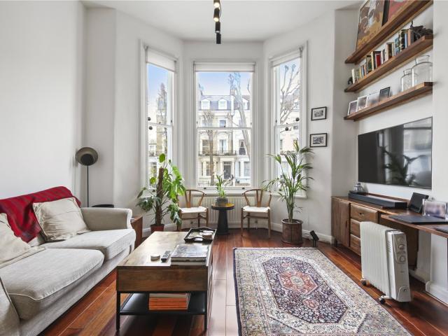 2 bedroom property in Sutherland Avenue, London, W9 £3,250 pcm | Chestertons