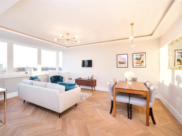 2 bedroom property in Porchester Place, Hyde Park, London, W2 £4,500 pcm | Chestertons
