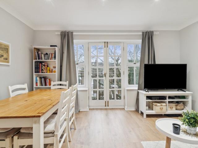 2 bedroom property in Parkchurch House, 108 Grosvenor Avenue, Highbury, London, N5 £2,800 pcm | Chestertons