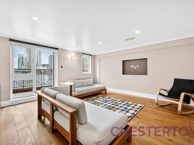 2 bedroom property in Pepper Street, London, E14 £2,700 pcm | Chestertons