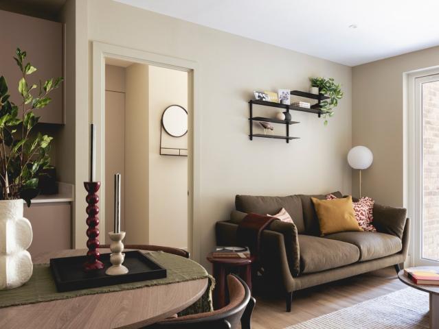2 bedroom property in Renshaw's Yard, 28 Mill Mead, Staines, TW18 £2,200 pcm | Chestertons