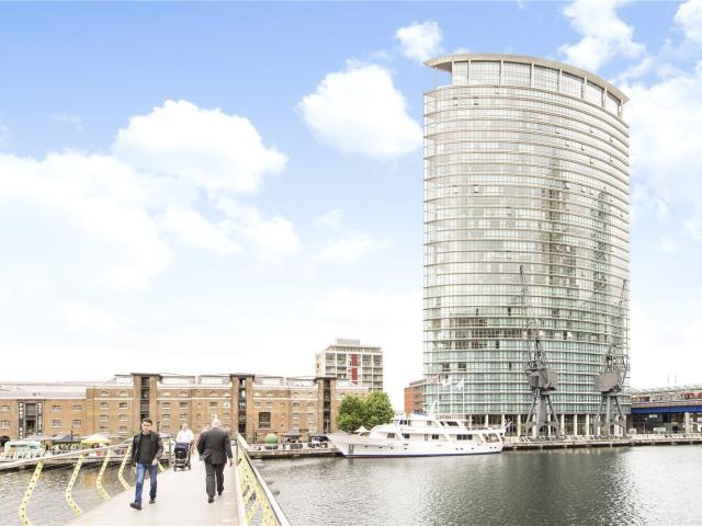 2 bedroom property in West India Quay, 26 Hertsmere Road, London, E14 £3,850 pcm | Chestertons