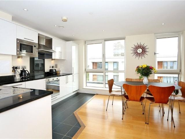 2 bedroom property in Zachary House, 6 Lett Road, London, SW9 £2,750 pcm | Chestertons