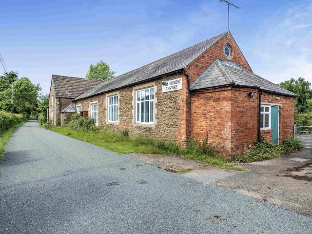 2 bedroom property with land for sale