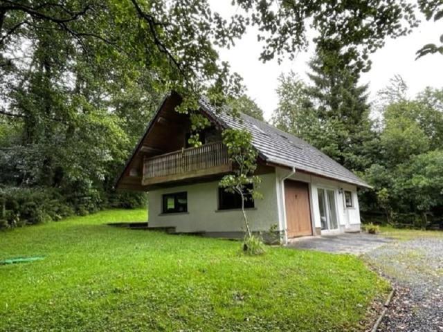 2 bedroom property with land for sale