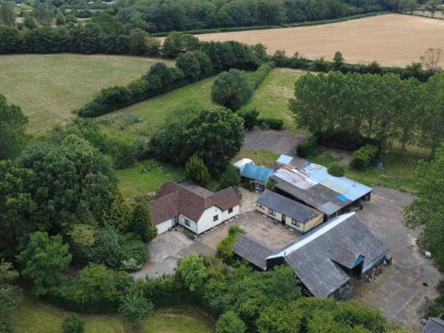 2 bedroom property with land for sale