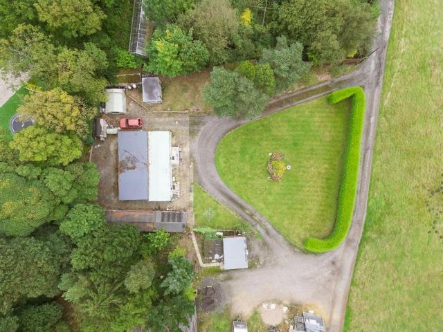 2 bedroom property with land for sale