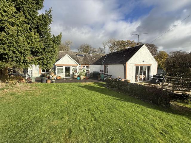 2 bedroom property with land for sale