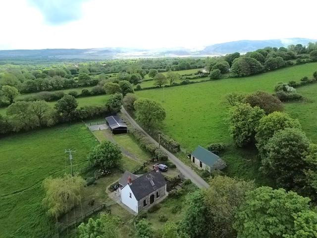 2 bedroom property with land for sale
