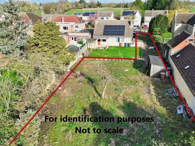 2 bedroom property with land for sale