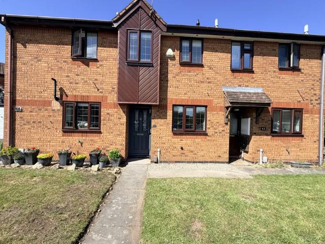 2 bedroom property to let in Millcroft Way WS15 £950 pcm