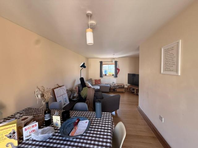 2 bedroom property to let in Allington Road, Southville £1,950 pcm