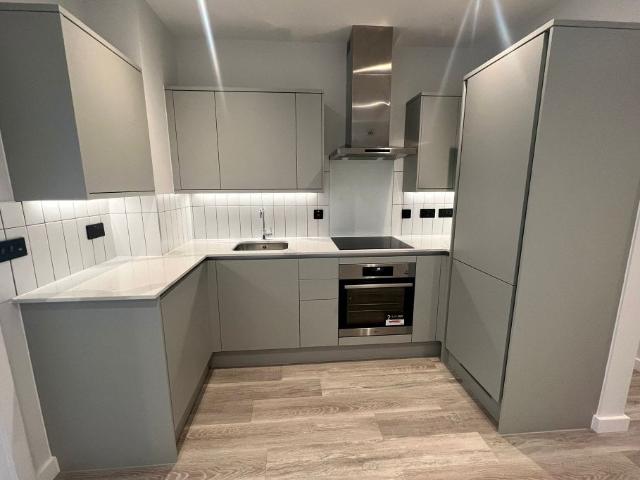 2 bedroom property to let in Apex Lofts, Warwick Street, Digbeth, Birmingham, B12 £1,300 pcm