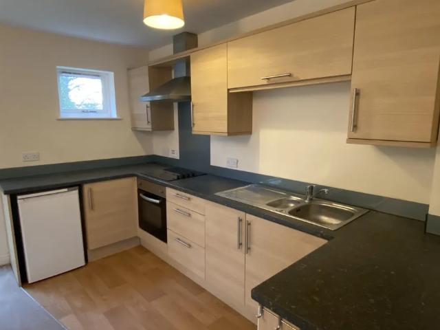 2 bedroom property to let in Aquinas Court, Kings Norton £900 pcm