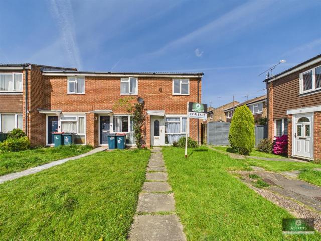 2 bedroom property to let in Ash Keys, Southgate £1,450 pcm