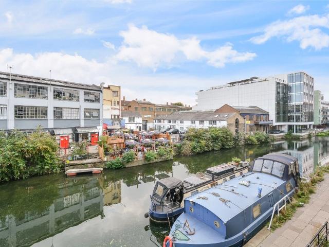 2 bedroom property to let in Baltic Place, Hackney £2,700 pcm