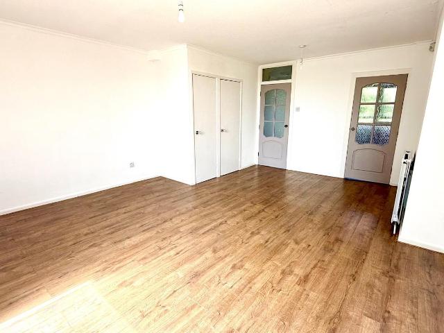2 bedroom property to let in Batemoor Road, Sheffield, S8 £775 pcm