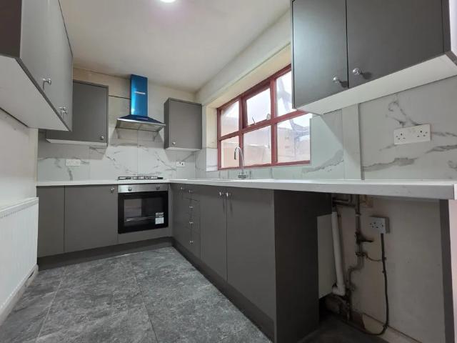 2 bedroom property to let in Bedford Street, Wolverhampton, WV1 £1,000 pcm