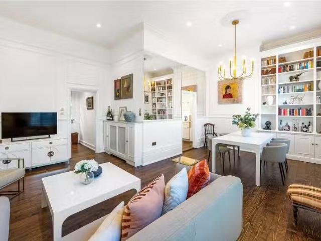 2 bedroom property to let in Belgrave Road, Westminster, Londo.