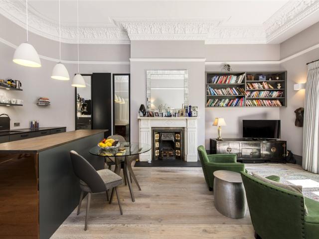 2 bedroom property to let in Belsize Park Gardens, Belsize Park, NW3 £6,066 pcm